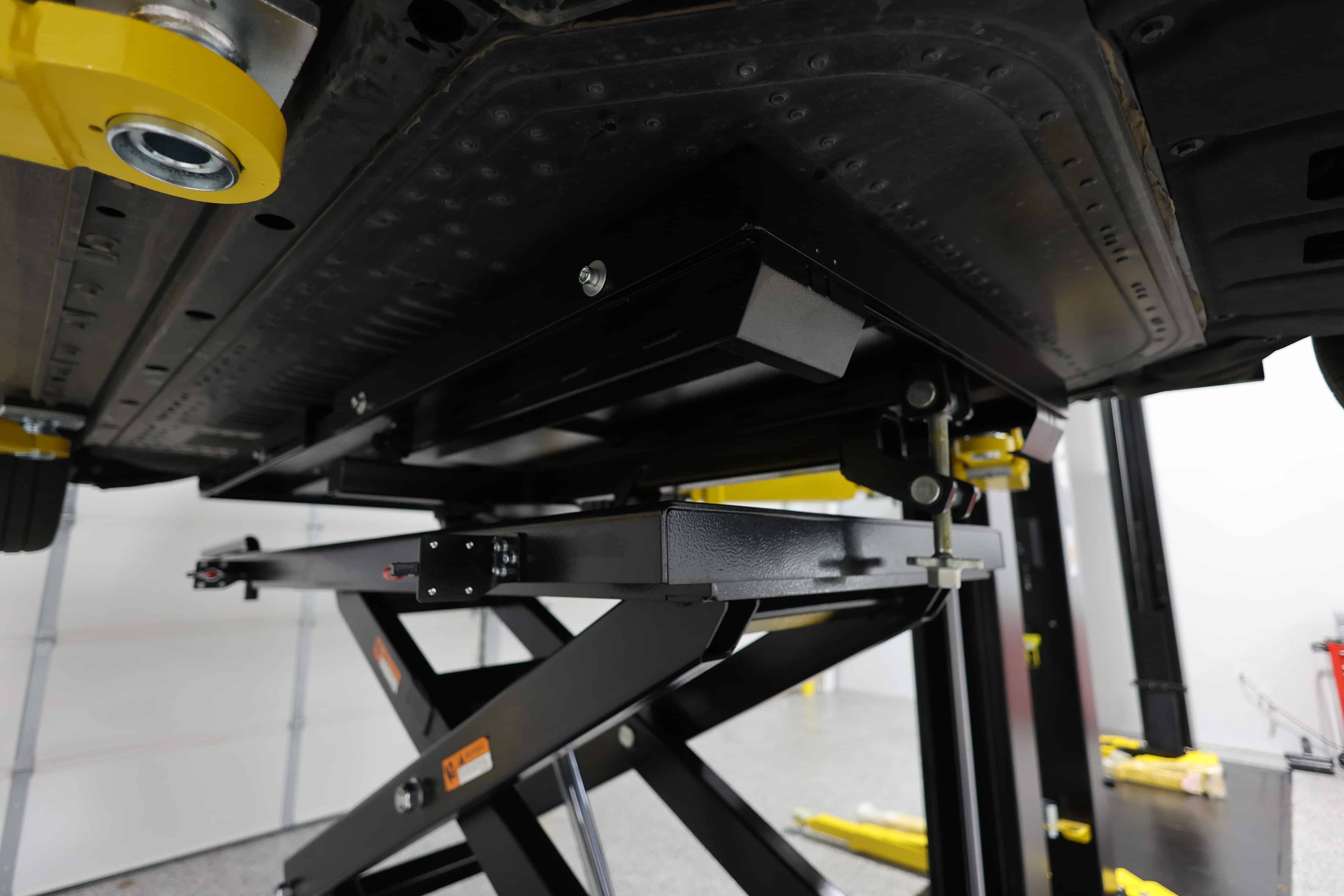 3.3K Lift Table - Challenger Lifts