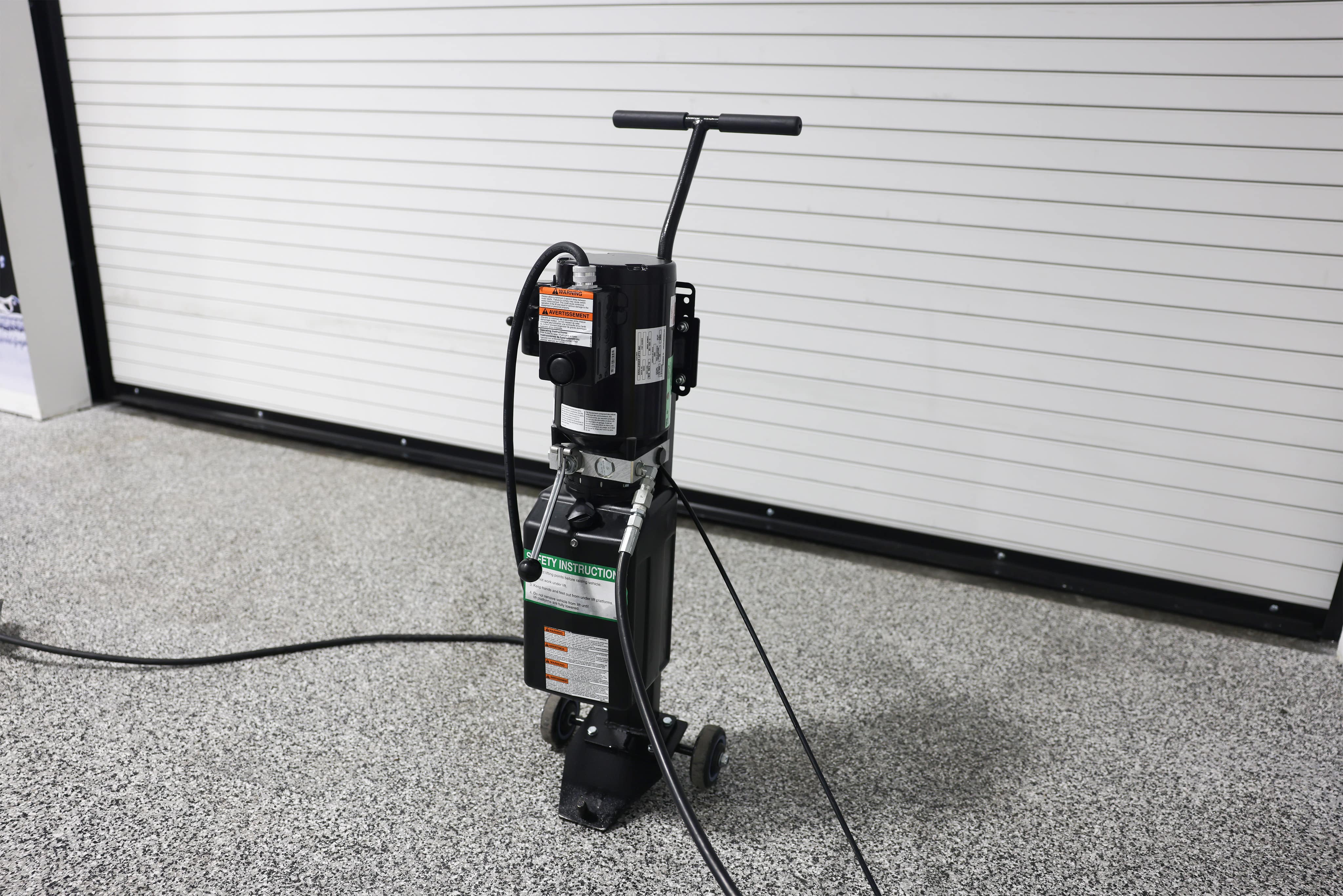 6K Mid-Rise Lift / Portable | Challenger Lifts