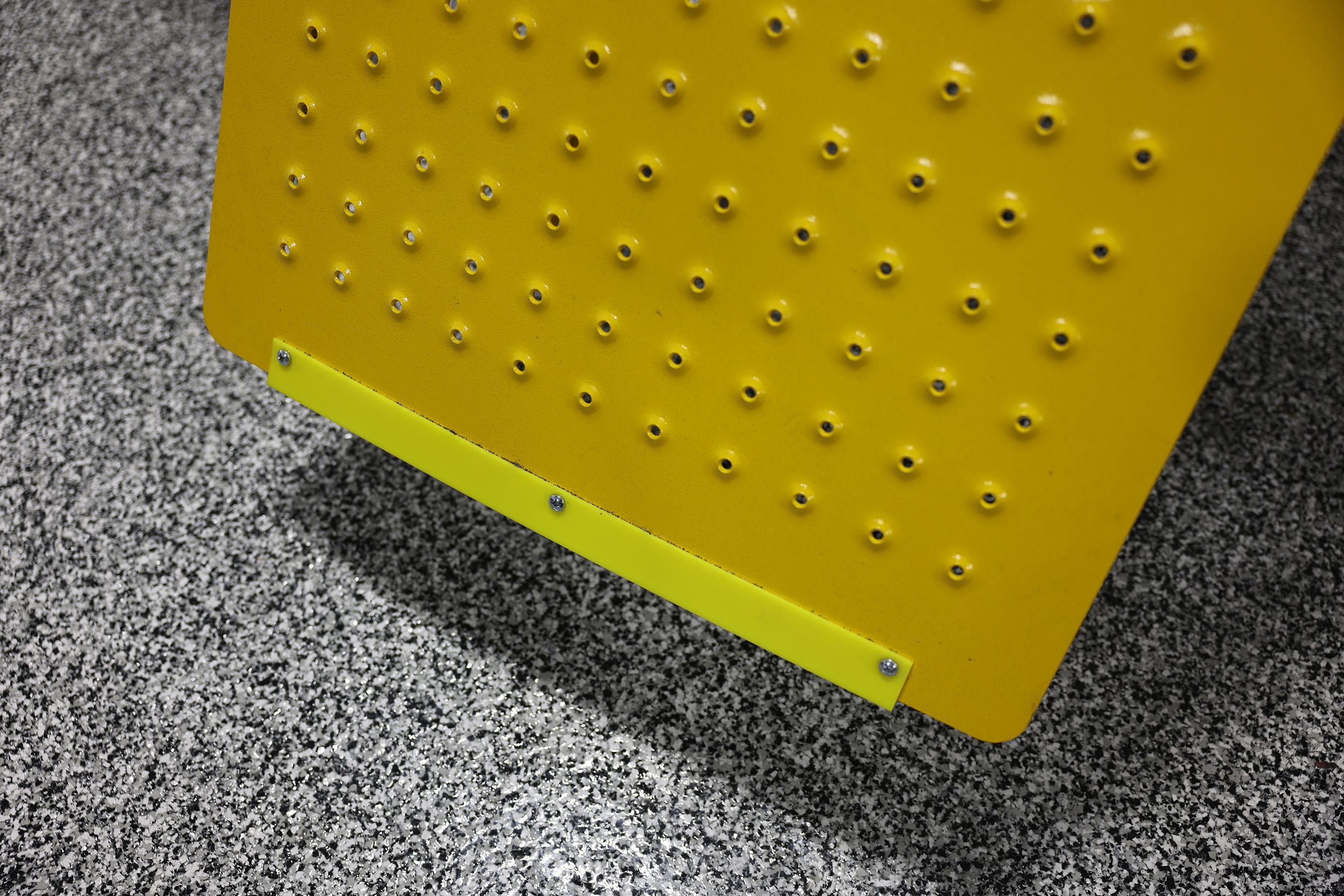 15K 4-Post Lift / Alignment | Challenger Lifts